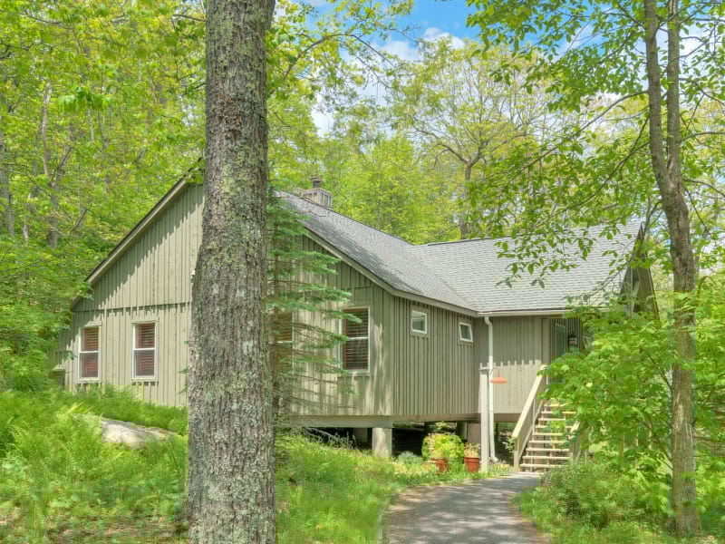 Virginia Mountain Resort Accommodations | Mountain Lake Lodge