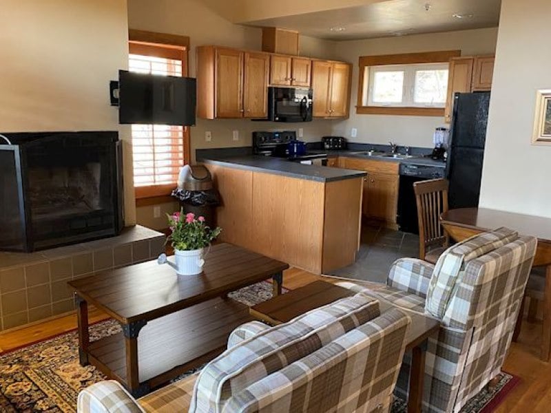 Virginia Blueberry Ridge Mountain Homes | Mountain Lake Lodge