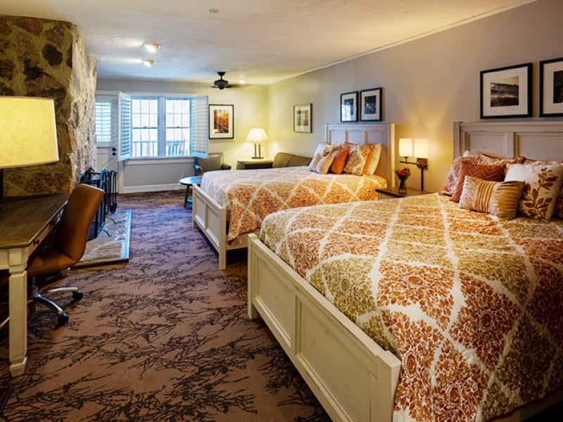 Virginia Chestnut Lodge | Mountain Lake Lodge