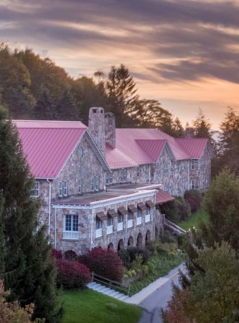 Virginia Seasonal Specials | Mountain Lake Lodge